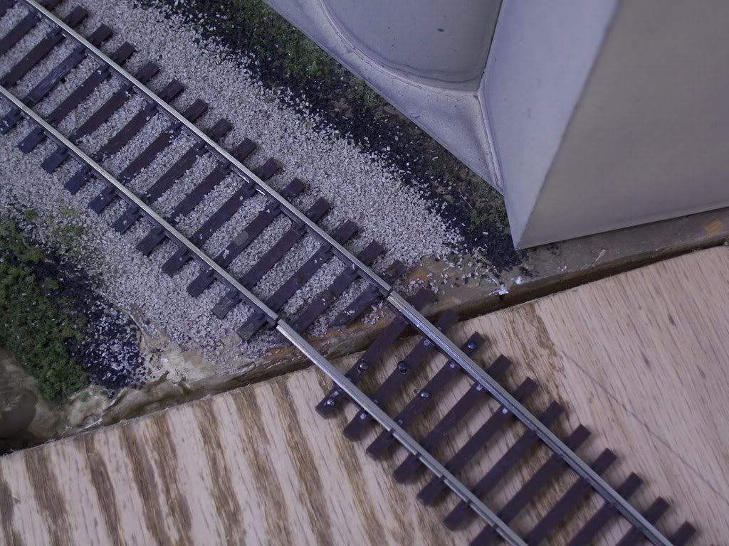 How to build a hinged track bridge? - Layouts and layout building - Trains.com Forums